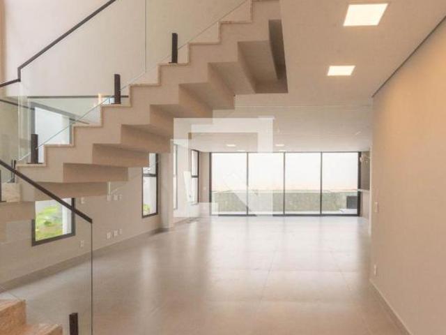 Casa à Venda Swiss Park, 3 Quartos, 248 m2