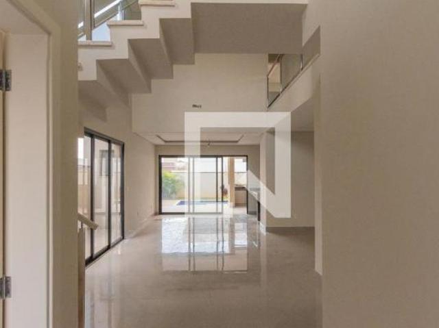Casa à Venda Swiss Park, 3 Quartos, 264 m2