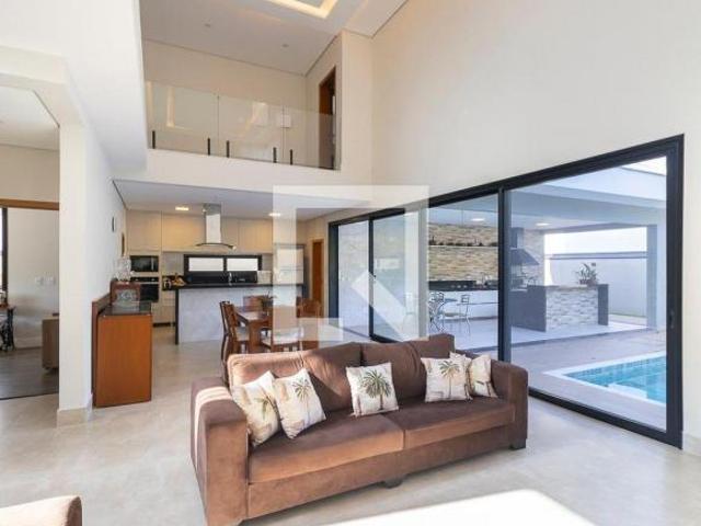 Casa à Venda Swiss Park, 3 Quartos, 304 m2
