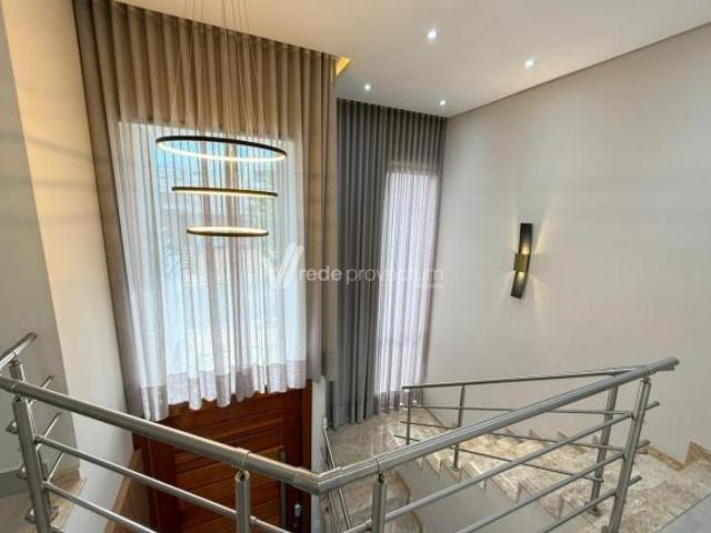 Casa a Venda Swiss Park 3 suites, piscina, 4 vagas 240 metros d construção
