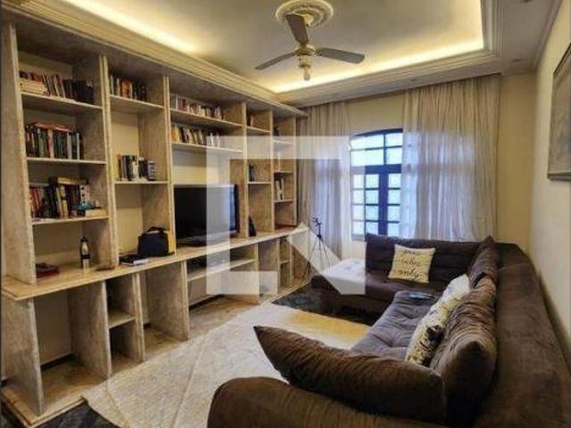 Casa à Venda Ponte Rasa, 4 Quartos, 220 m² São Paulo