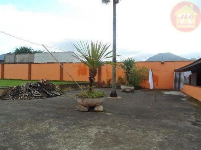 Casa com 3 dormitórios à venda por R$ 2.600.000,00 Jardim Caraminguava Peruíbe/SP