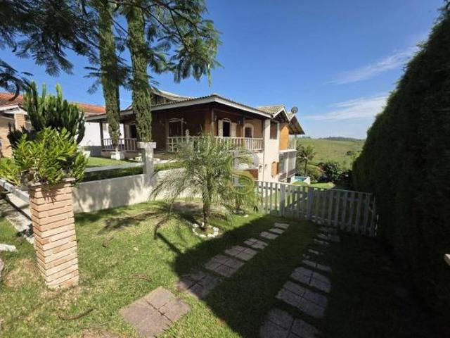 Casa à venda por R$ 1.900.000 Condomínio Alpes D&apos ouro Bom Jesus dos Perdões/SP