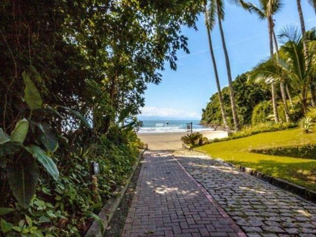 Casa á venda por R$ 26.000.000 ou aluguel por R$ 85.211/mês Iporanga Guarujá/SP