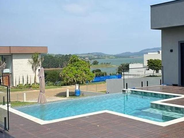 CASA À VENDA POR R$ 2.600.000,00 PORTO LARANJEIRAS PIRACAIA/SP