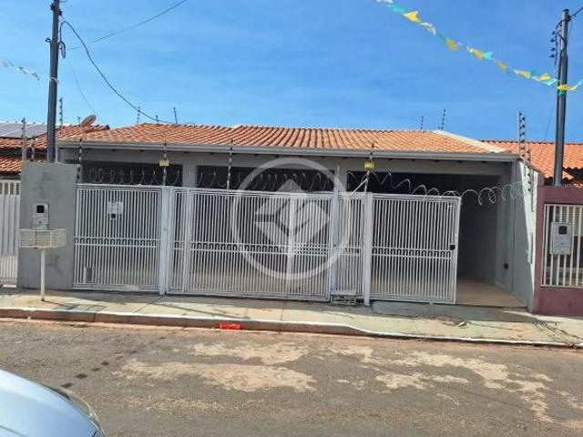 Casa à Venda por R$ 335 Mil com Piscina no Residencial Nova Canaã