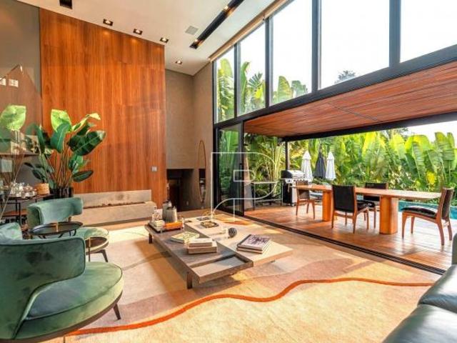 Casa à venda por R$4.250.000 Granja Viana