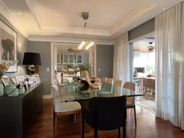 Casa a venda por R$ 5.600.000,00 em Alphaville, Santana de Parnaiba SP