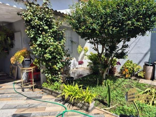 Casa à venda por R$ 850.000,00 Canto do Forte Praia Grande/SP