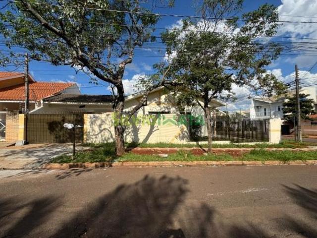 Casa à venda por R$ 850.000,00 no Jardim Iguaçu Maringá/PR