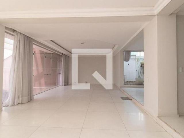 Casa à Venda Portão, 7 Quartos, 850 m² Curitiba