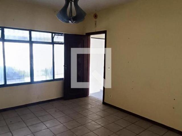 Casa à Venda Portal do Morumbi, 3 Quartos, 150 m2