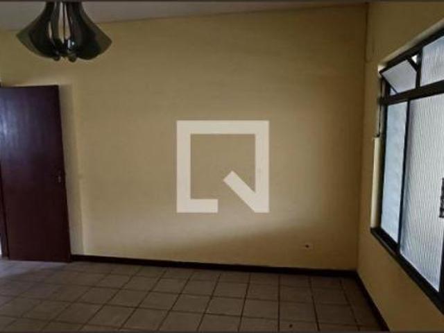 Casa à Venda Portal do Morumbi, 3 Quartos, 150 m2