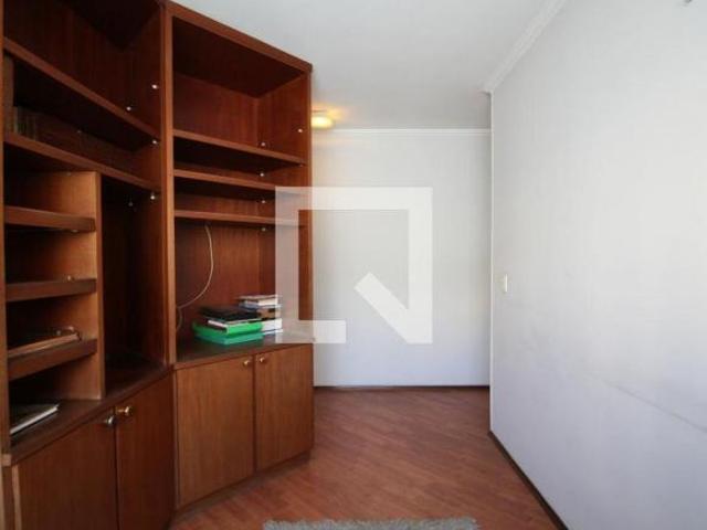 Casa à Venda Portal do Morumbi, 3 Quartos, 200 m2
