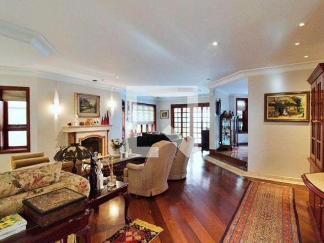 Casa à Venda Portal do Morumbi, 4 Quartos, 700 m2