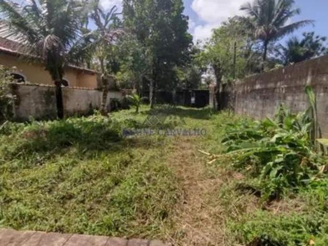 Casa a venda possui 100 metros quadrados com 4 quartos em Boraceia Bertioga São Paulo