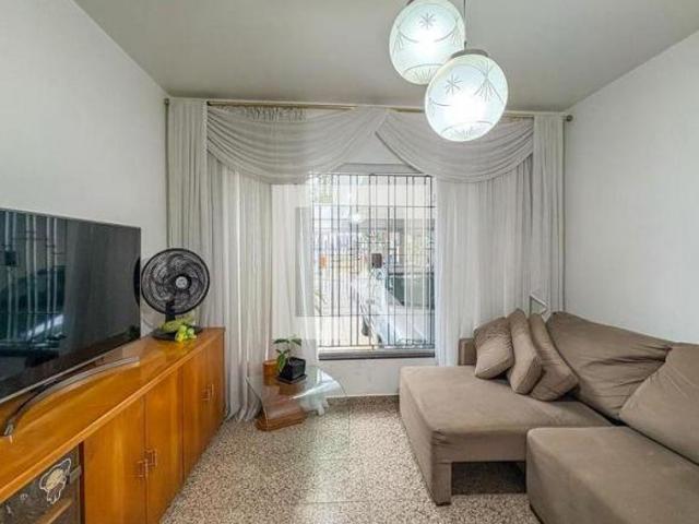 Casa à Venda Paulicéia, 2 Quartos, 130 m2