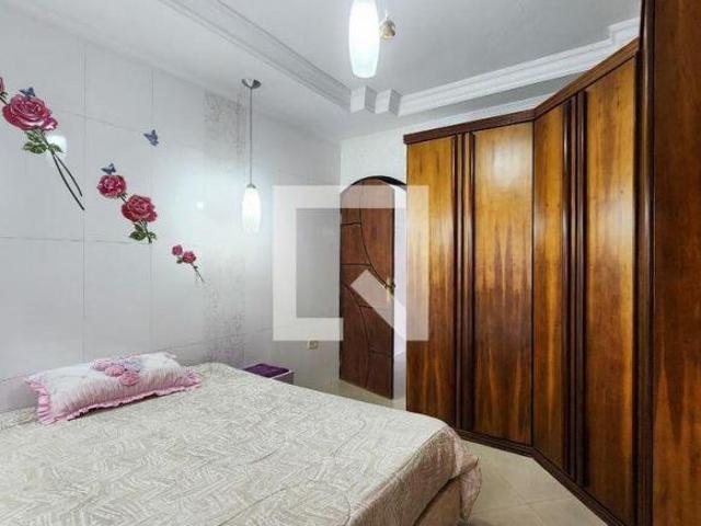 Casa à Venda Paulicéia, 2 Quartos, 180 m2