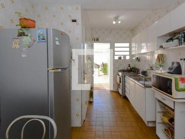 Casa à Venda Paulicéia, 4 Quartos, 137 m2