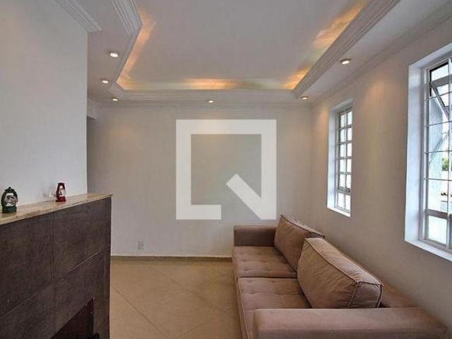 Casa à Venda Paulicéia, 3 Quartos, 150 m2