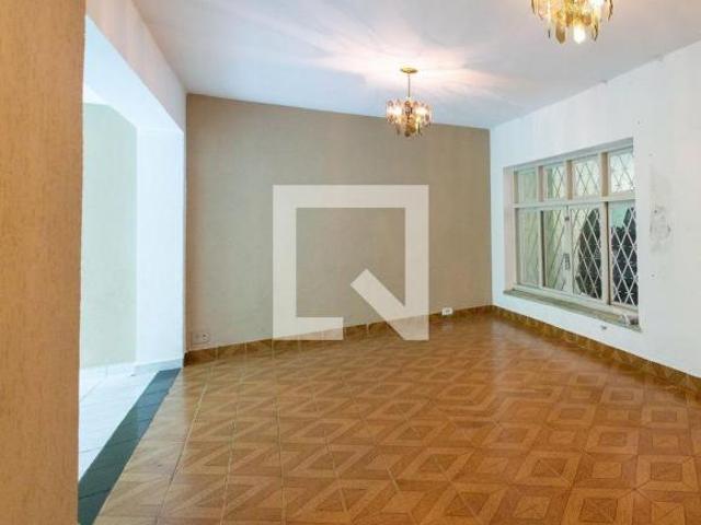 Casa à Venda Paulicéia, 3 Quartos, 150 m2
