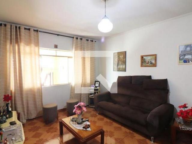 Casa à Venda Paulicéia, 3 Quartos, 195 m2