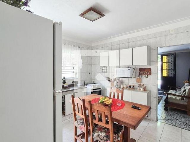 Casa à Venda Paulicéia, 3 Quartos, 250 m2
