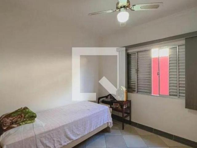 Casa à Venda Paulicéia, 3 Quartos, 263 m2