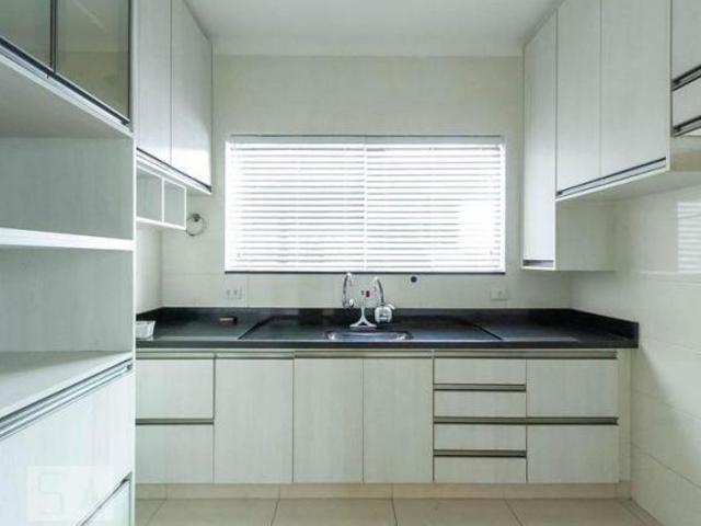 Casa à Venda Paulicéia, 4 Quartos, 230 m2