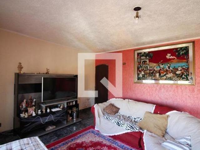 Casa à Venda Paulicéia, 4 Quartos, 250 m2