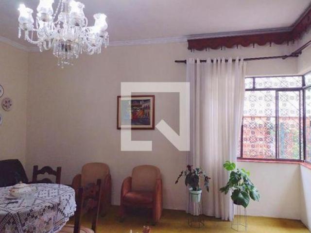 Casa à Venda Pacaembu, 3 Quartos, 180 m² São Paulo