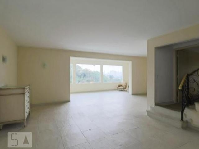 Casa à Venda Pacaembu, 3 Quartos, 369 m2