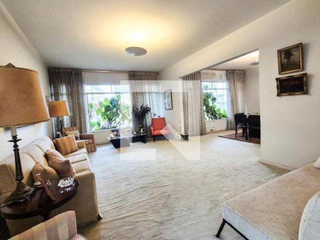 Casa à Venda Pacaembu, 3 Quartos, 490 m2