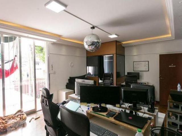 Casa à Venda Pacaembu, 3 Quartos, 490 m² São Paulo