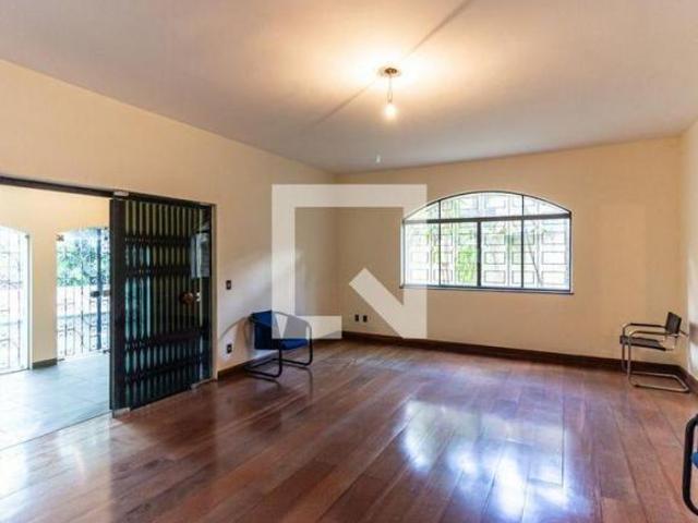 Casa à Venda Pacaembu, 4 Quartos, 345 m² São Paulo