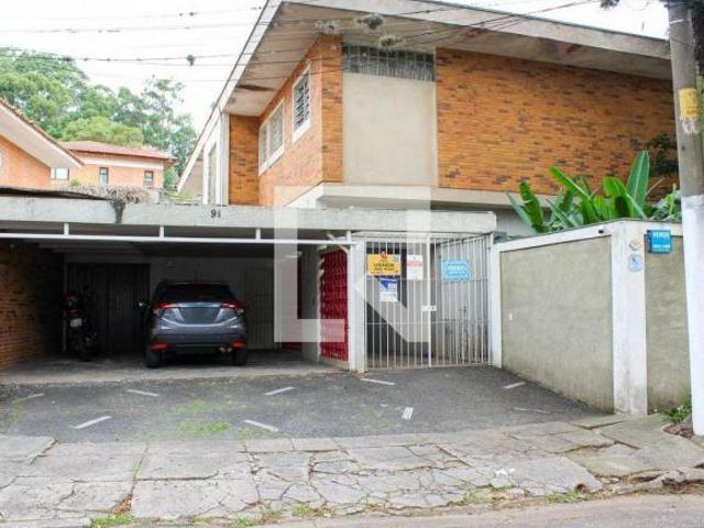Casa à Venda Pacaembu, 5 Quartos, 460 m2