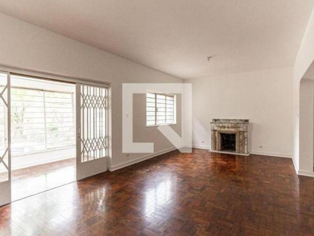 Casa à Venda Pacaembu, 5 Quartos, 477 m² São Paulo