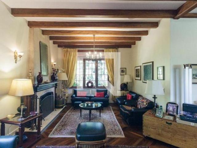 Casa à Venda Pacaembu, 5 Quartos, 430 m2