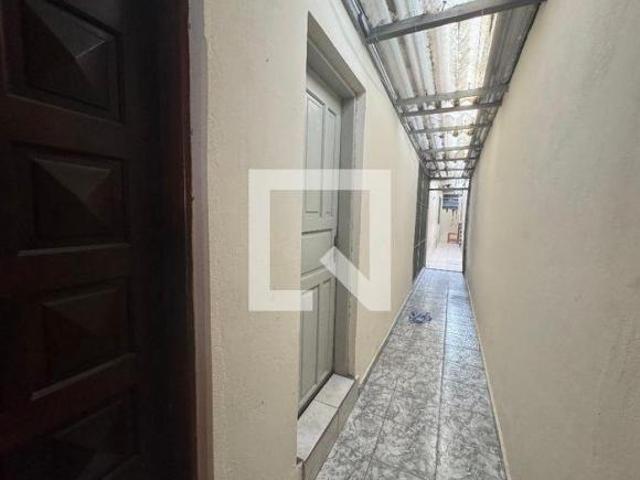 Casa à Venda Padroeira, 2 Quartos, 80 m² Osasco