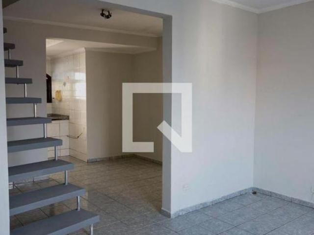 Casa à Venda Padroeira, 3 Quartos, 240 m² Osasco