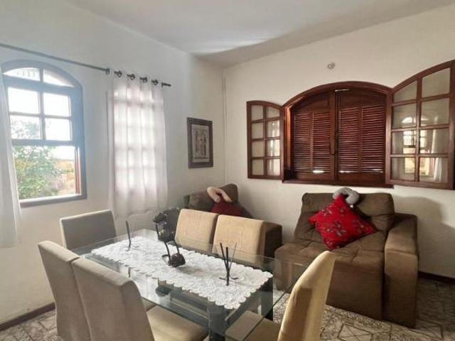 Casa à Venda Padre Eustáquio, 2 Quartos, 200 m2