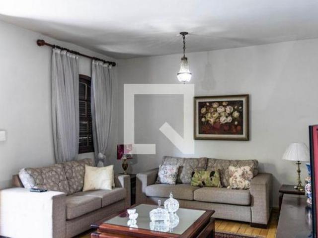 Casa à Venda Padre Eustáquio, 4 Quartos, 400 m² Belo Horizonte
