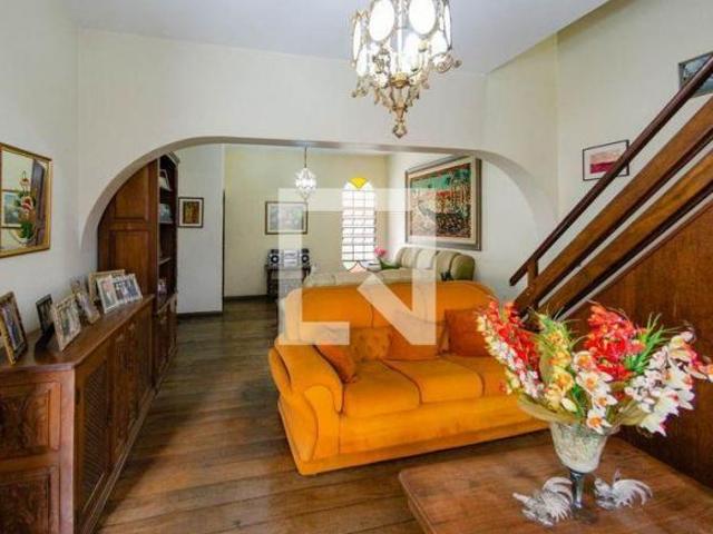 Casa à Venda Padre Eustáquio, 4 Quartos, 240 m² Belo Horizonte