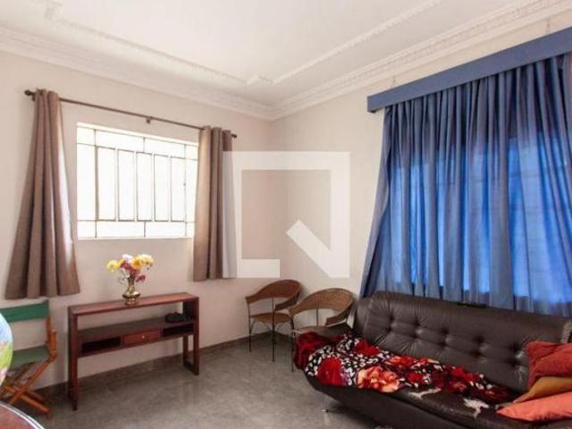 Casa à Venda Padre Eustáquio, 4 Quartos, 250 m² Belo Horizonte