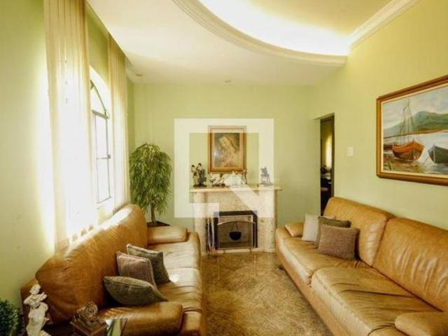 Casa à Venda Padre Eustáquio, 4 Quartos, 252 m² Belo Horizonte