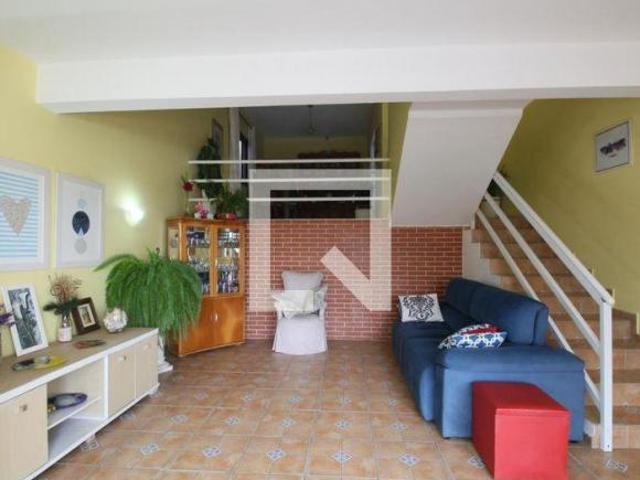 Casa à Venda Panamby, 6 Quartos, 270 m² São Paulo