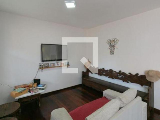Casa à Venda Paquetá, 3 Quartos, 180 m² Belo Horizonte