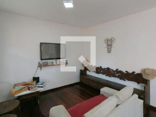 Casa à Venda Paquetá, 3 Quartos, 180 m² Belo Horizonte