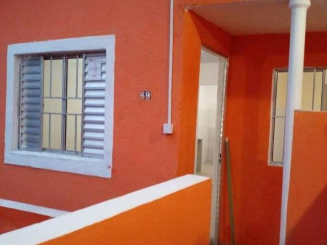 CASA A VENDA PARA RENDA