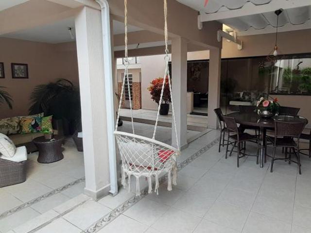 Casa à venda Parada Inglesa, 4 quartos, 4 vagas. Próximo ao metrô